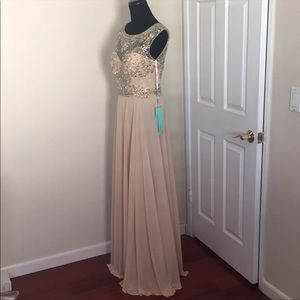 GLS Collective | Dresses | Champagne Gold Beaded Jewel Evening Gown ...